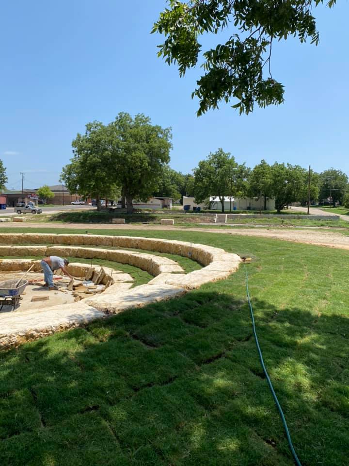 Amphitheatre-Grass – Chisholm Country