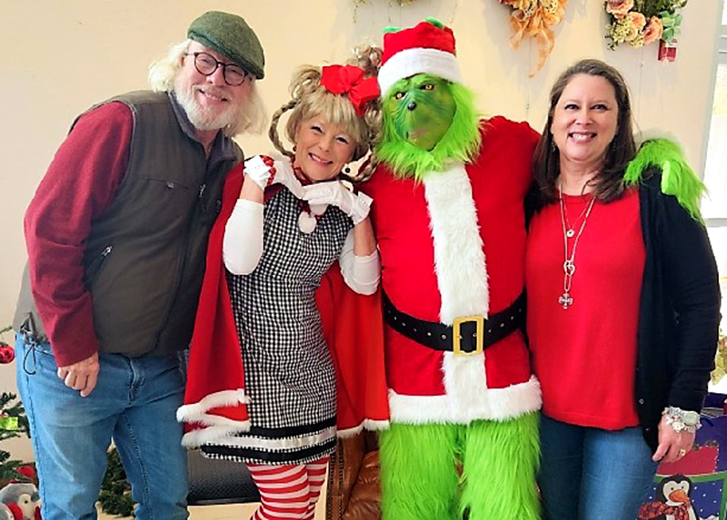 The Mean One, Mr. Grinch – Chisholm Country
